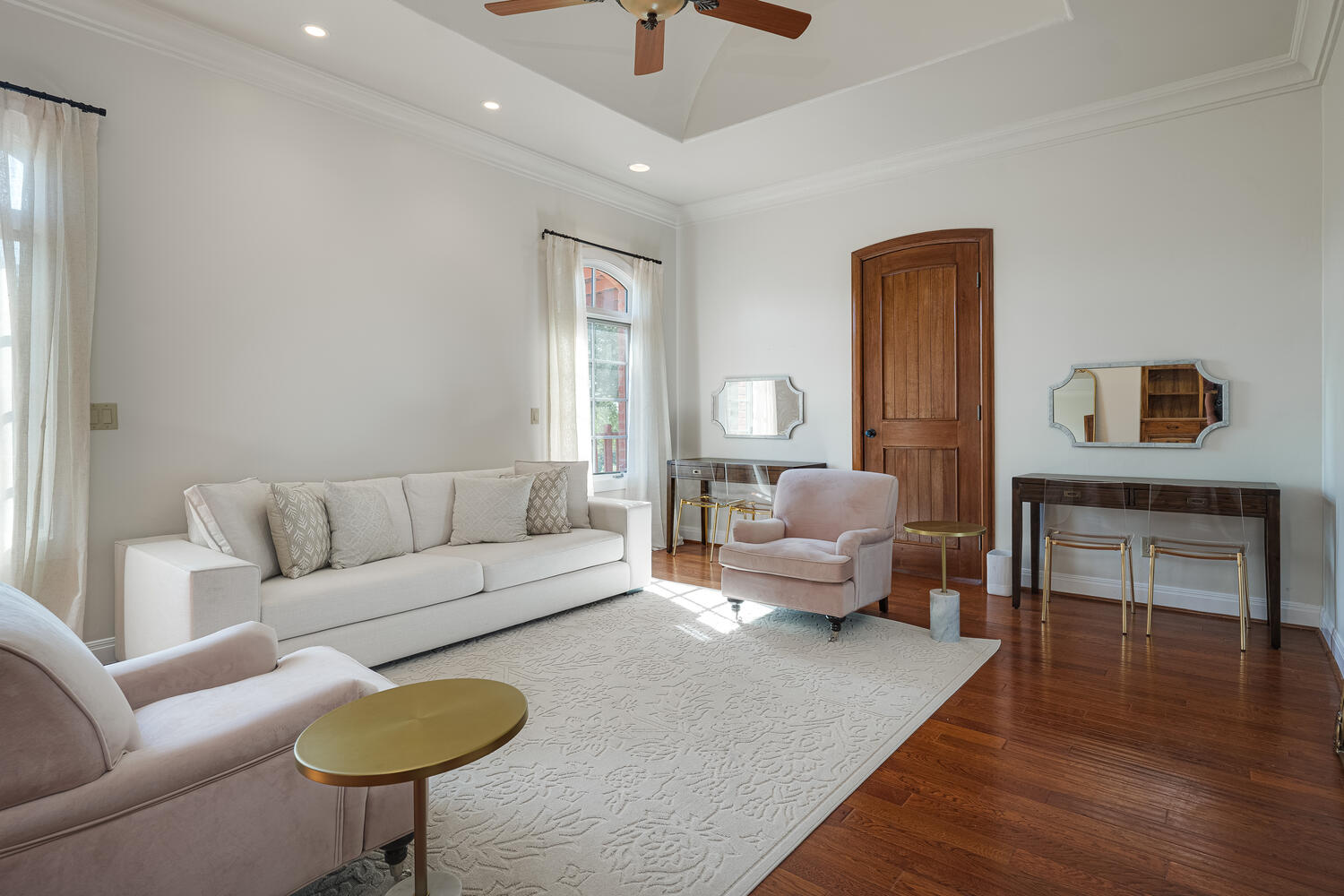 RoseBridge Estate: A Unique Wedding Venue in Austin